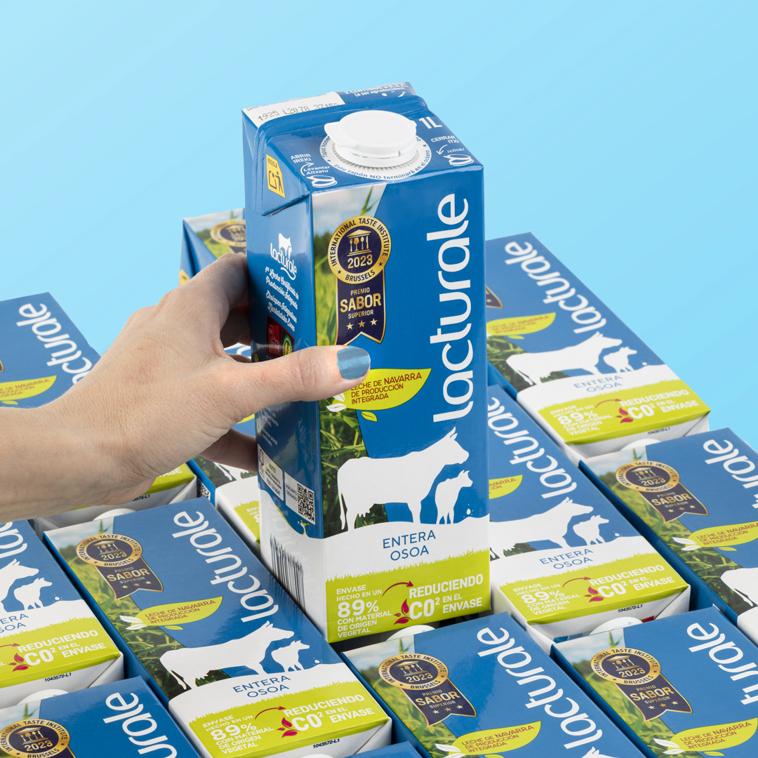 LECHE LACTURALE ENTERA | Mejor alimento del año